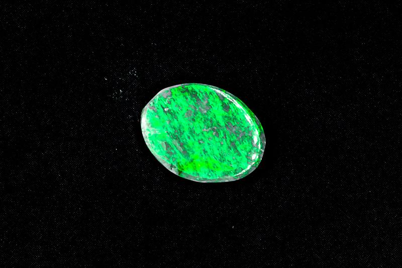 Opale cristal ovale verte - Pierre Opale d'Australie